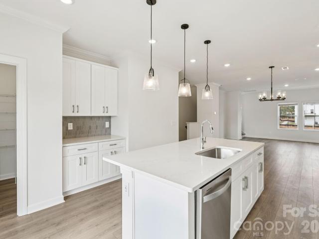 359 Golden Maple Court