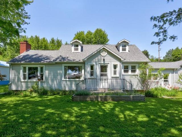 359 Gaway St, Vassar, MI 48768