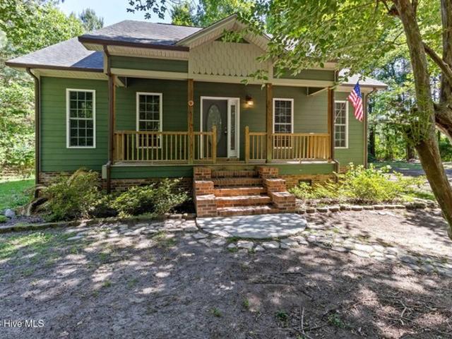 359 Gibson Dairy Rd, Elizabethtown, NC 28337