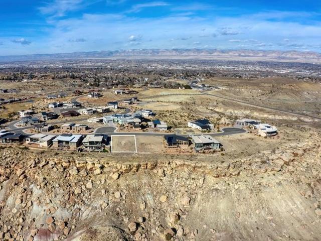 359 Ledges Pt, Grand Junction, CO 81507