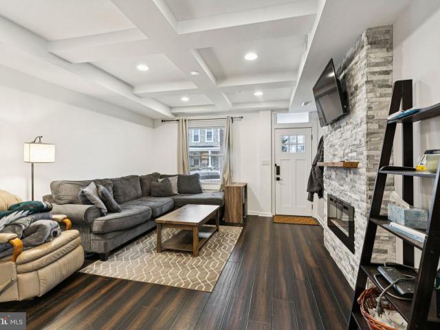 359 Lemonte St, Philadelphia, PA
