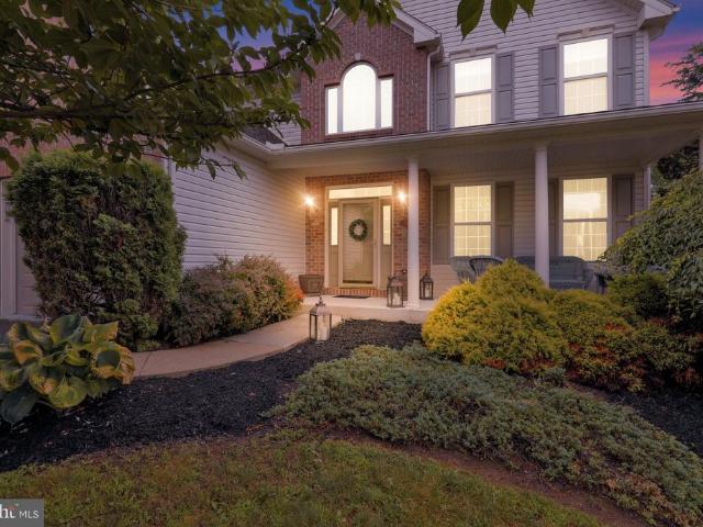 359 Mountain Boulevard