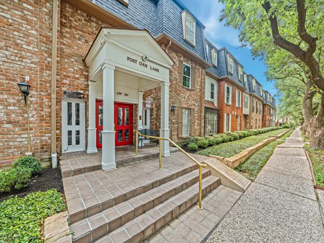 359 N Post Oak Lane 219