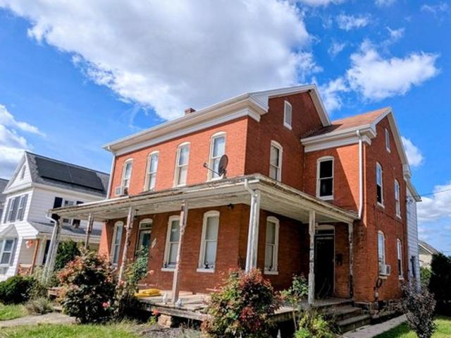 359 North St, McSherrystown, PA 17344