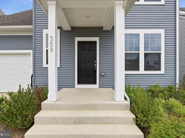 359 National Street