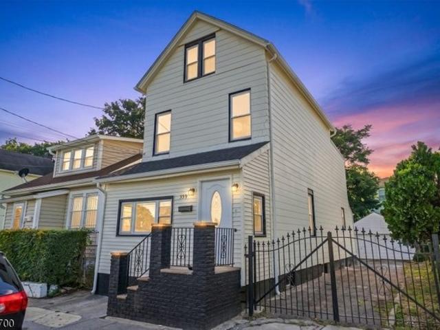 359 S 18th St, Newark, NJ 07103