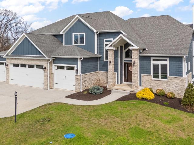 359 Sandhurst Dr, Valparaiso, IN 46385 | MLS #836878