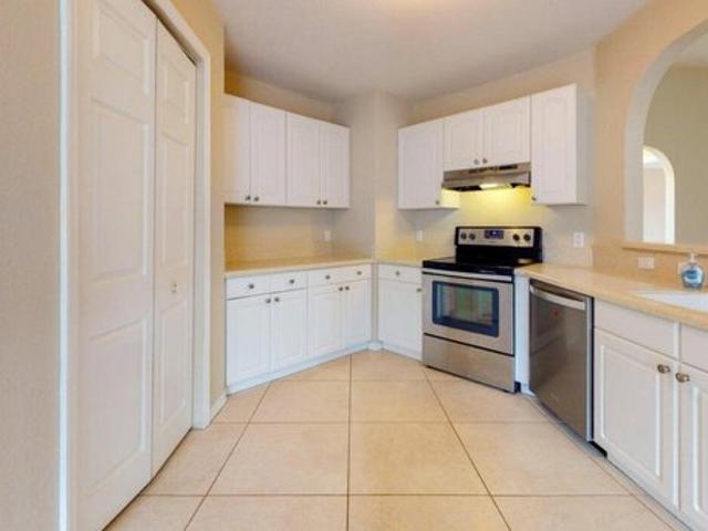 359 SW Duxbury Ave, Port Saint Lucie, FL 34983