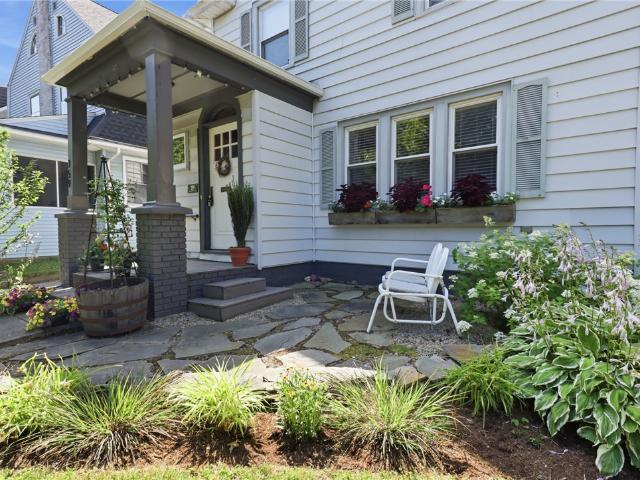 359 Rockingham Street