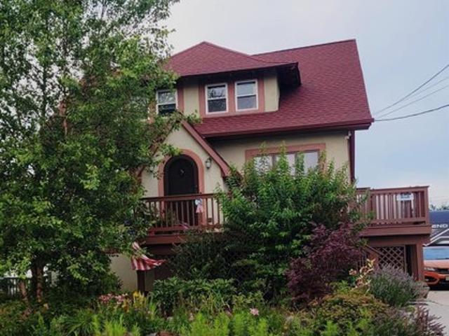 359 Roosevelt Ave, Freeport, NY 11520