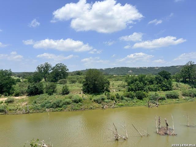 359 River Cliff Pl