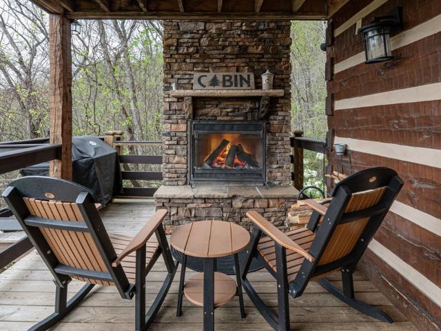 359 Whispering Wind Trail