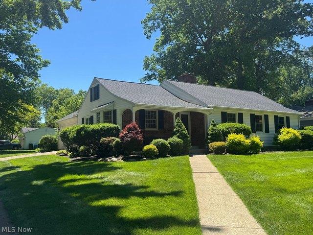 359 Yale Ave, Elyria, OH 44035