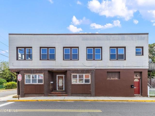 35 4th St, Highlands, NJ 07732