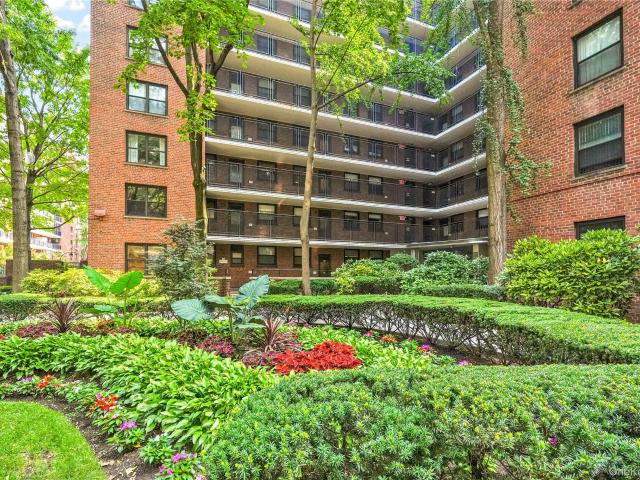 35 51 85th Street, Unit 5N