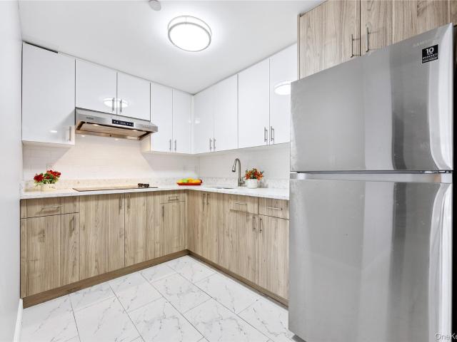 35 20 th Street 3B