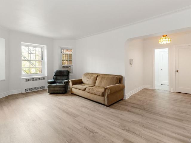 35 24 78th Street B56
