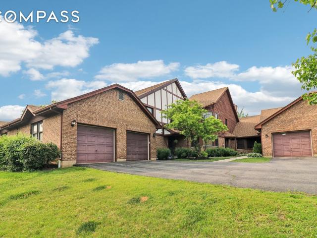 35 Terrace Ln C, Lake Zurich, IL