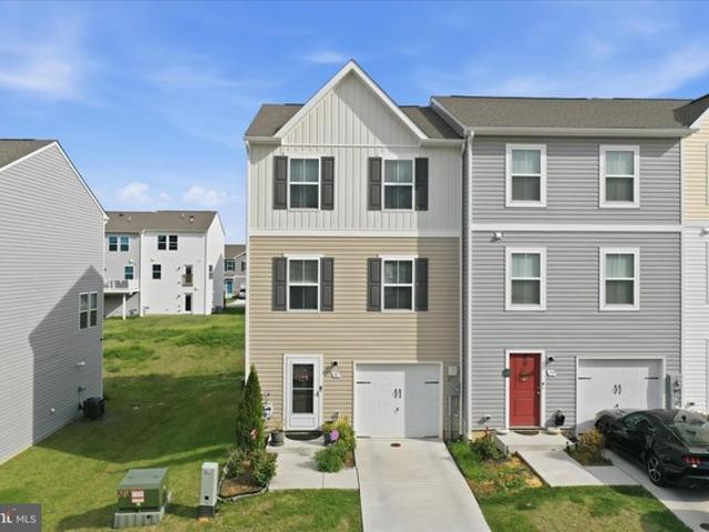 35 Thrower Rd, Hedgesville, WV 25427