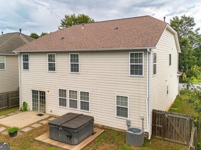 35 Timber Ln, Newnan, GA 30265