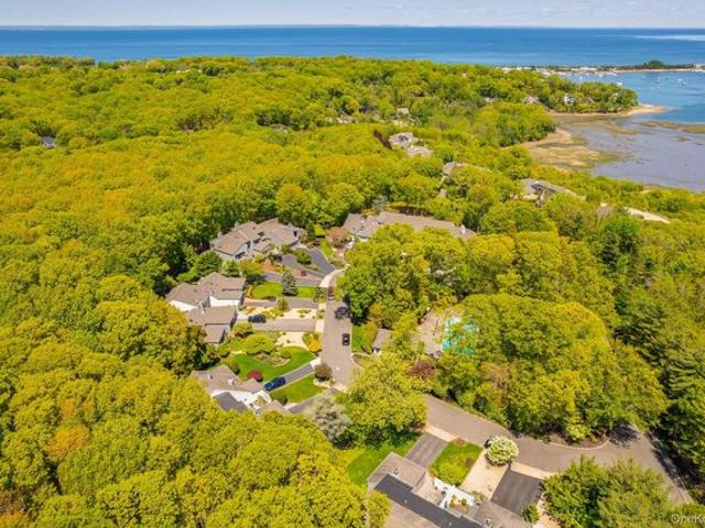 35 Timberline Cir, Port Jefferson, NY 11777