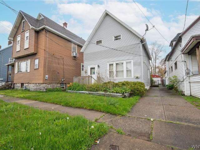 35 Troupe Street