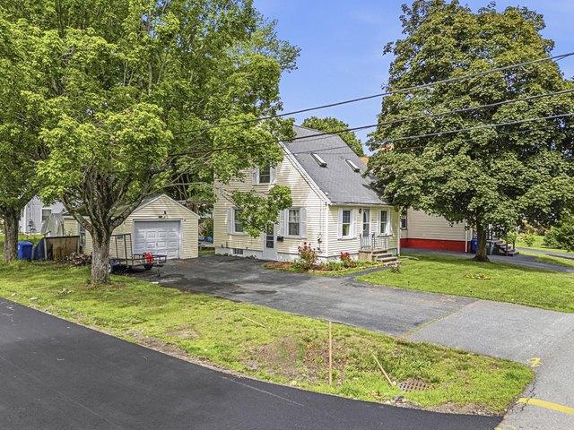 35 Union St, Westbrook, ME 04092