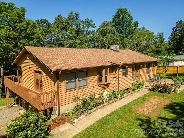 35 Upper Moffitt Rd, Asheville, NC 28805