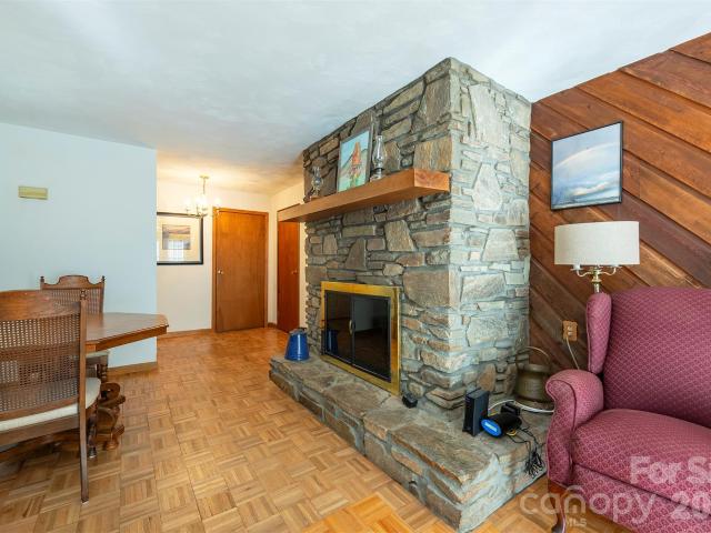 35 Upper Moffitt Road