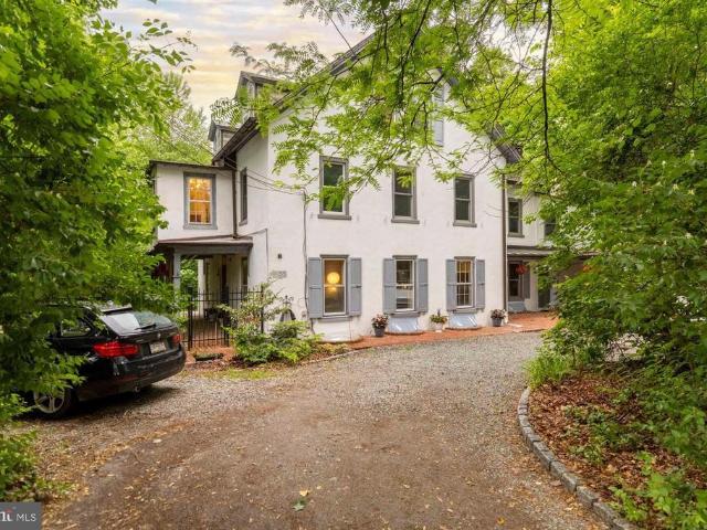 35 Violet Lane