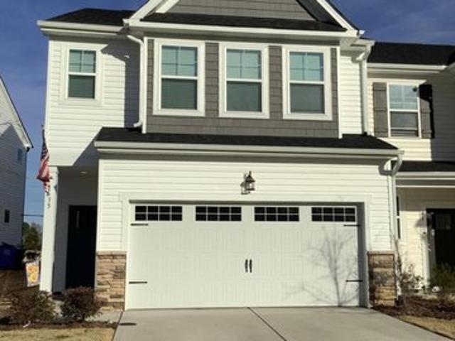 35 Village Edge Dr, Lillington, NC 27546