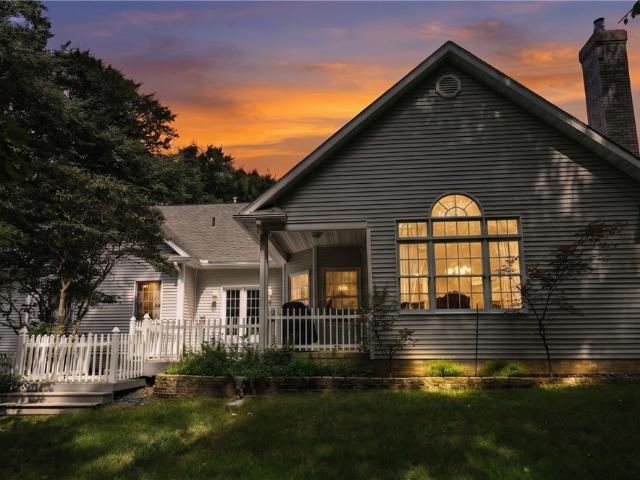 35 W Maple Drive