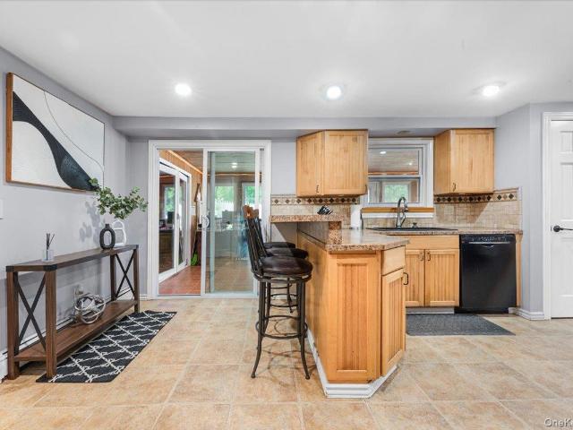35 Washington Heights Street