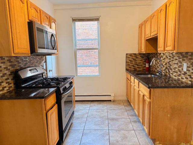 35 West 47Th St # 2
