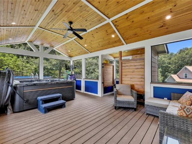 35 Westgate Drive SW