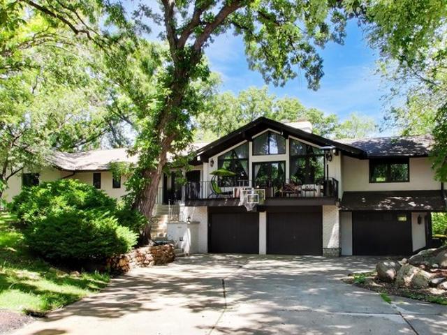 35 Windsor Dr, Oak Brook, IL 60523