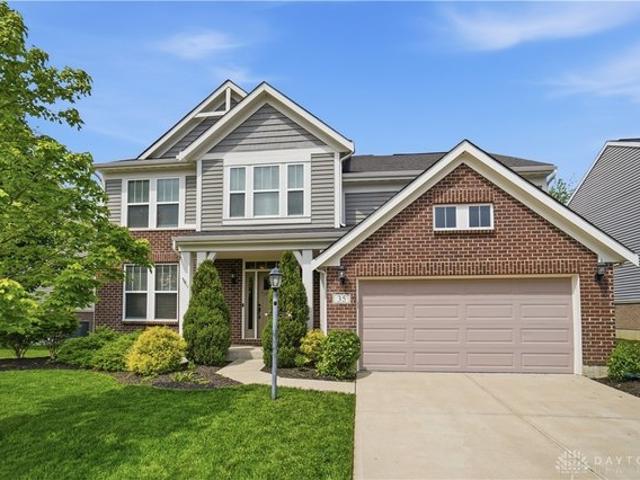 35 Willow Grove Dr, Springboro, OH 45066