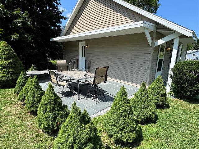 35 Willow Road