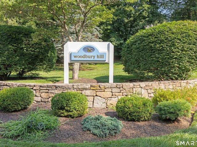 35 Woodbury Hl Unit 35, Woodbury, CT 06798