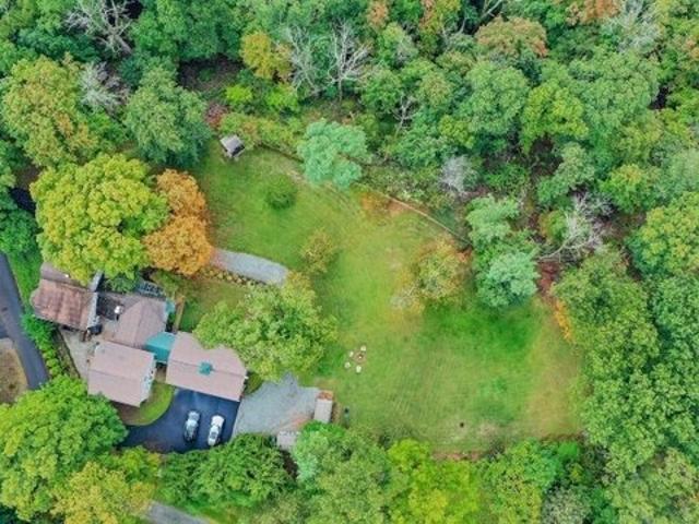 35 Woodledge Rd, Watchung, NJ 07069