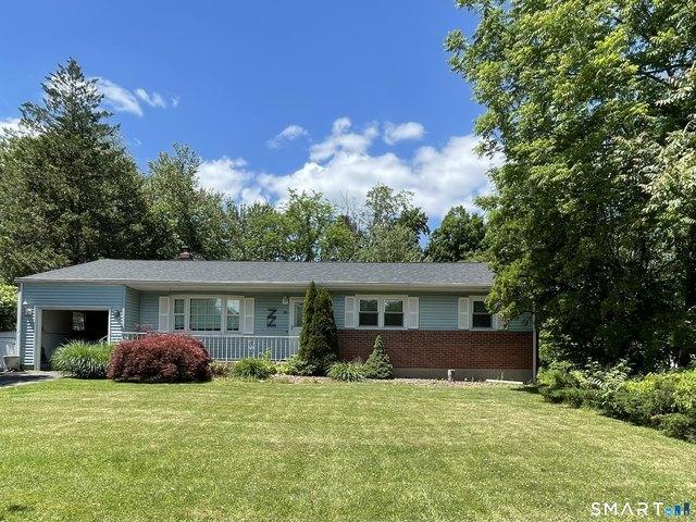 35 Woodmont Rd, West Hartford, CT 06117