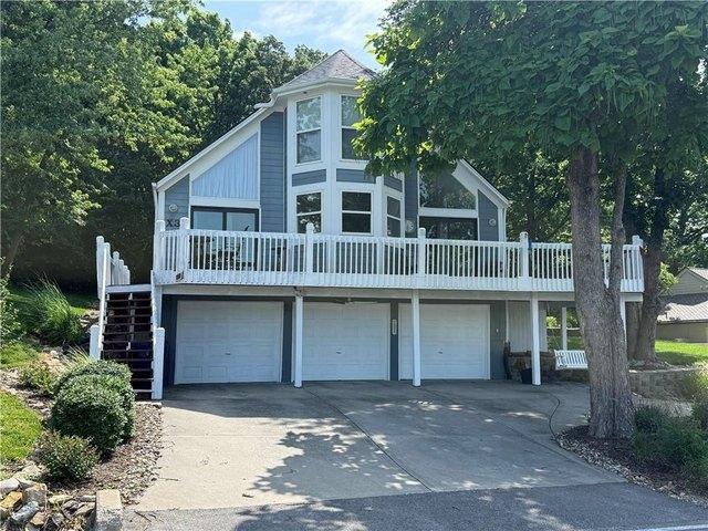 35 X St, Lake Lotawana, MO 64086