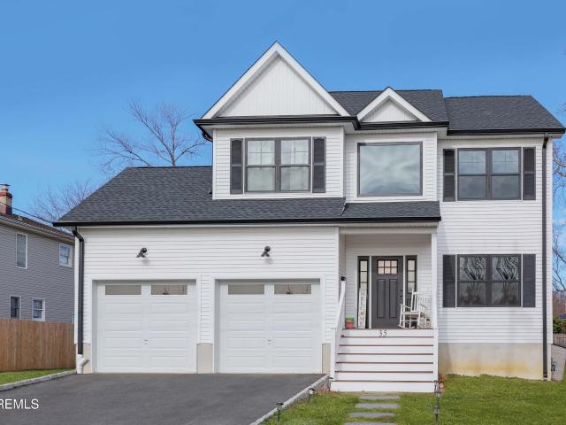 35 Alberta Avenue