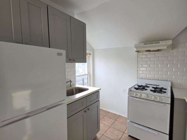 35 Altonwood Pl, Yonkers, NY 10710
