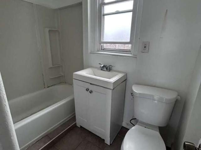 35 Altonwood Pl Yonkers, NY 10710