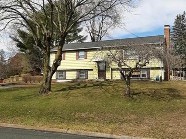 35 Anna St, Shelton, CT 06484