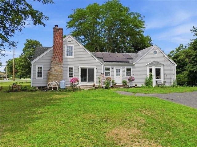 35 Anawan St, Rehoboth, MA 02769