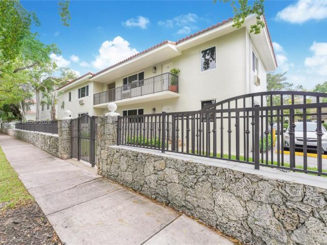 35 Antilla Ave, Unit 11, Coral Gables, FL 33134 | MLS #A11981 | Compass