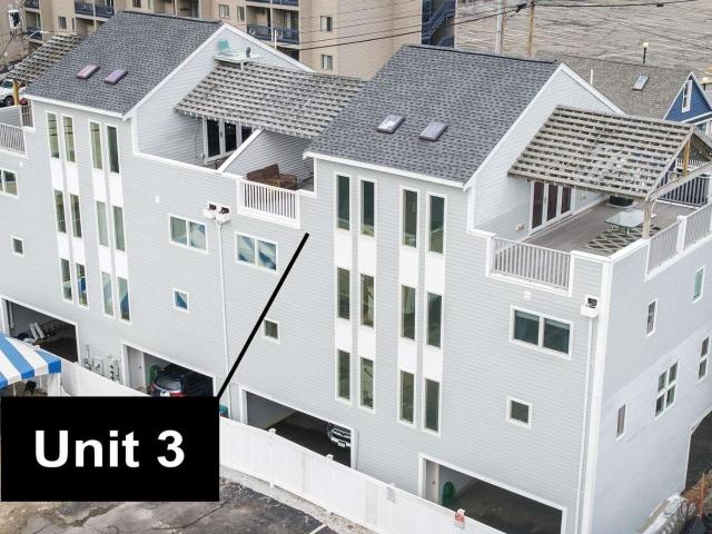 35 Ashworth Avenue # 3