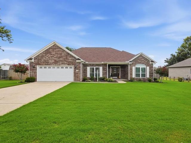 35 Applewood Dr, Cabot, AR 72023